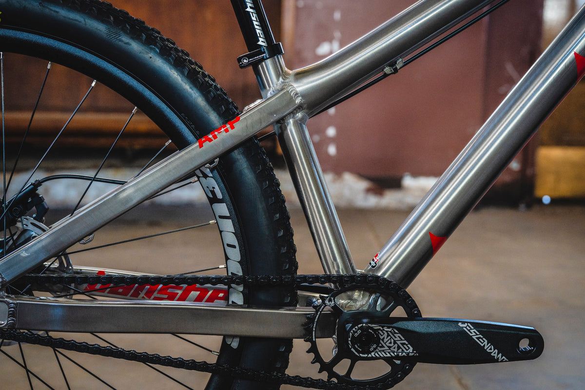 Banshee Amp Frameset – Stash Cycles